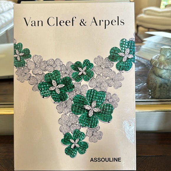 Van Cleef & Arpels | Accents | The Legend Of Van Cleef Arpels Book ...